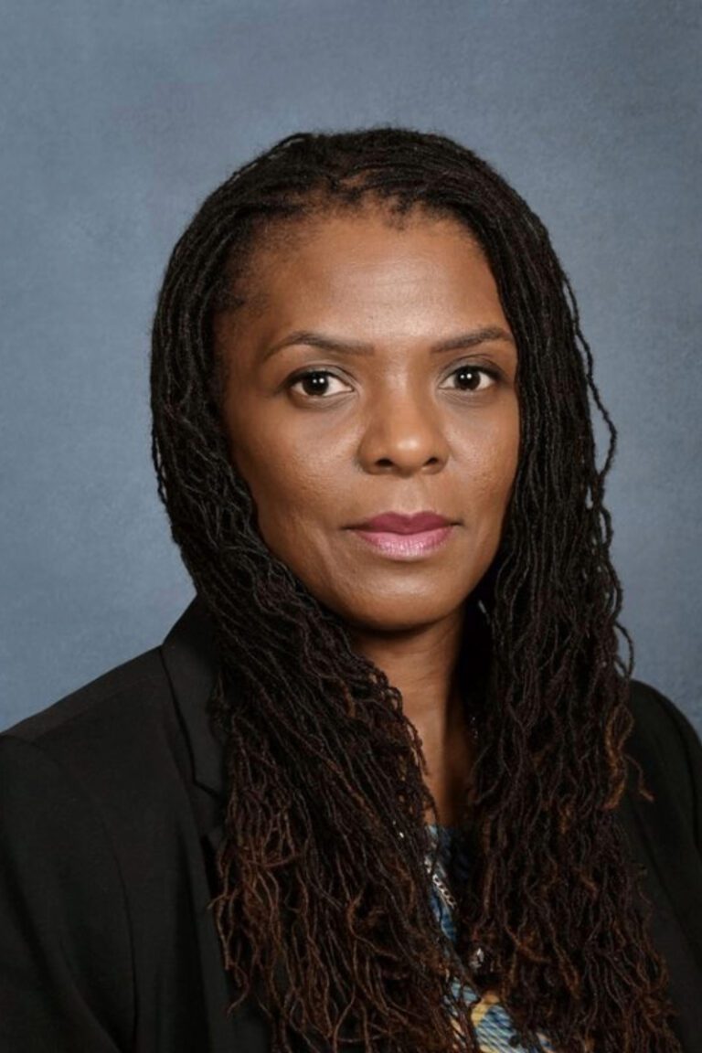 Middle School Parents | The First Academy